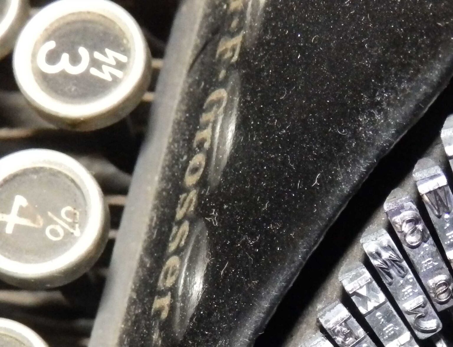 World War II typewriter with SS runes Groma T 1943 – Iron Cross collector