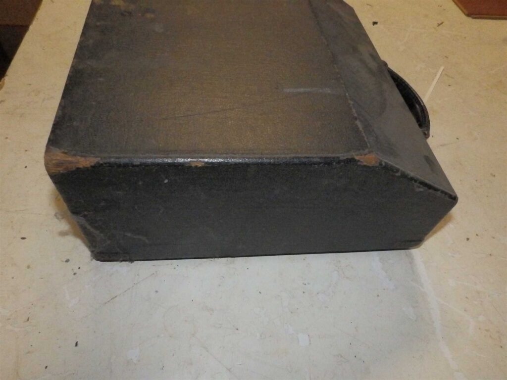 World War II typewriter with SS runes Groma T 1943 – Iron Cross collector