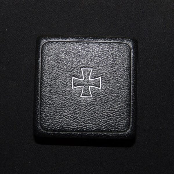EK1 boxes – Iron Cross collector