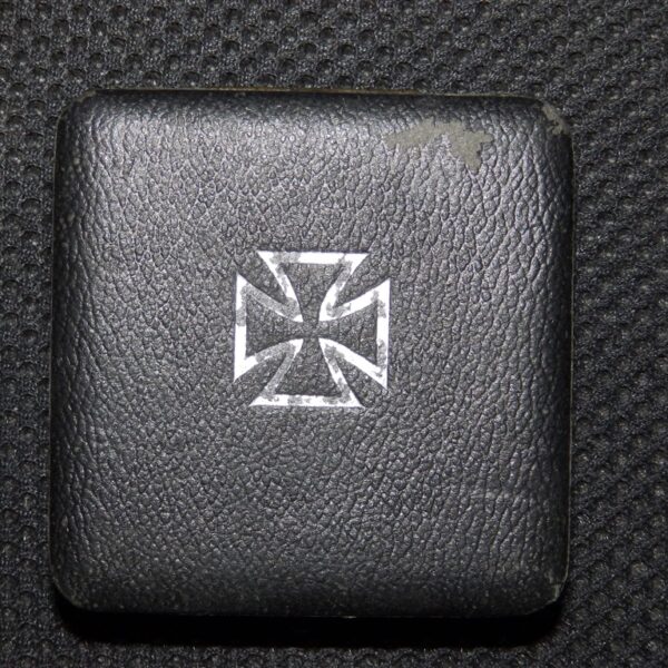 EK1 boxes – Iron Cross collector